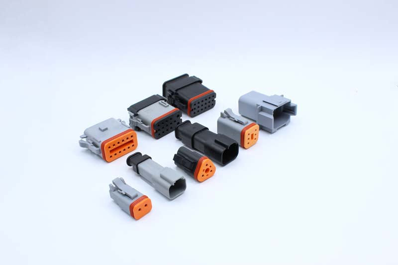 Amphenol AT Connectors – Hang Tight